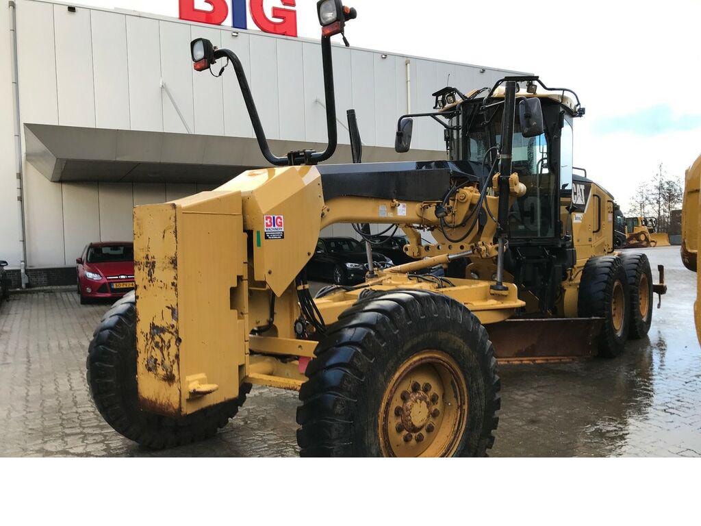 Autogreder Caterpillar 12M de vanzare 237230 UTILBEN