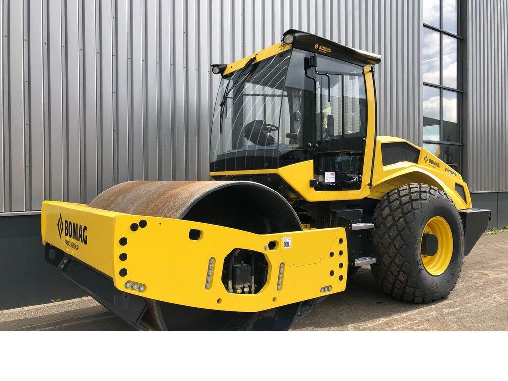 Cilindru Compactor Terasier BOMAG BW213D-5 Vibratory Roller de vanzare ...