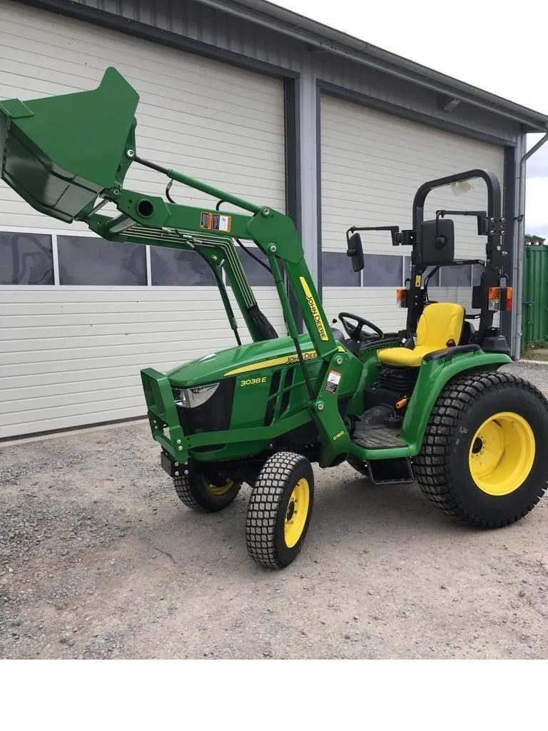 Tractor Mic John Deere 3038E de vanzare 251960 UTILBEN